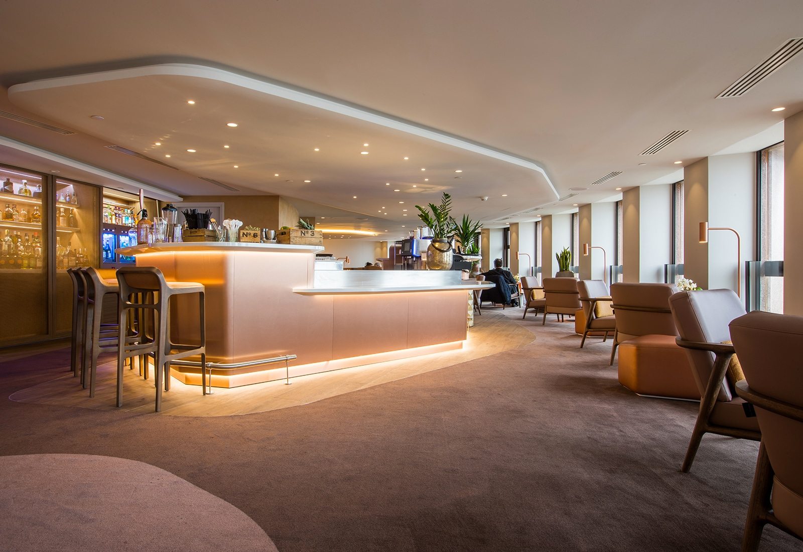 Celest Bar & Restaurant, bar à cocktails panoramique à Lyon - Heure ...